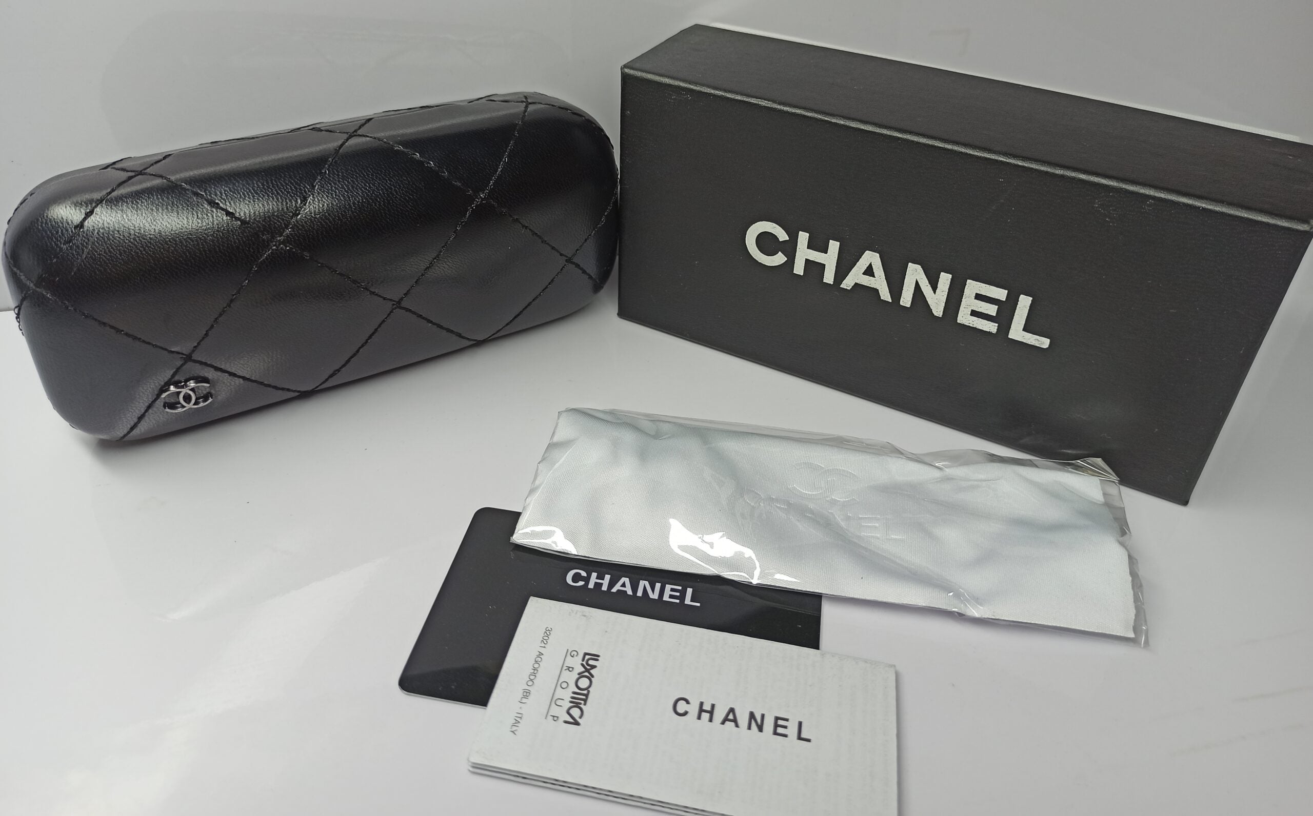 Chanel - Brand Box