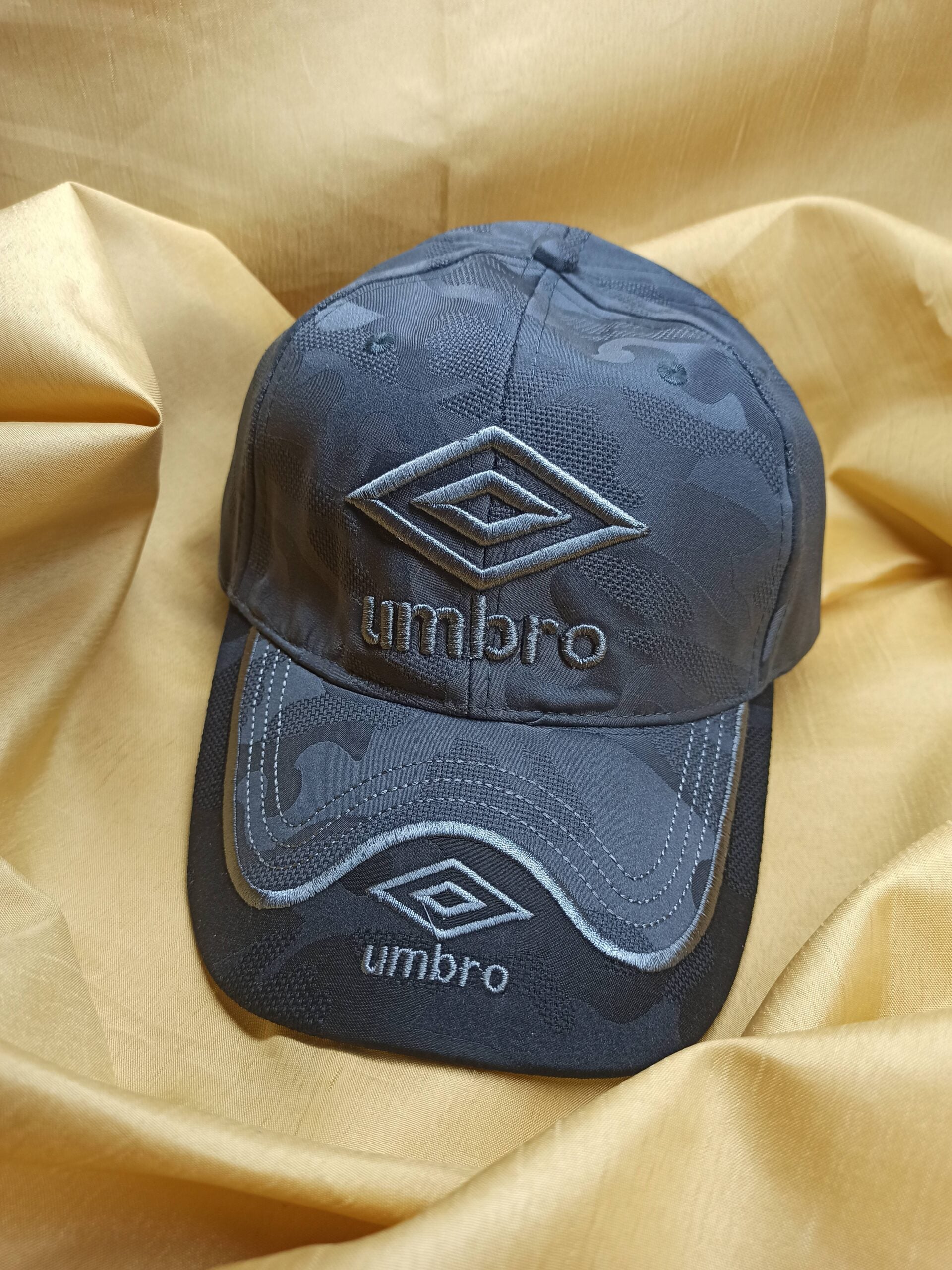 Umbro – Cap – Adjustable – Grey – Unisex